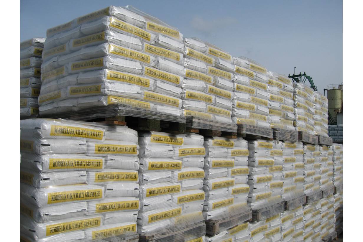 Hoe pallets verpakken: hoeseren of wikkelen? - Solids Processing